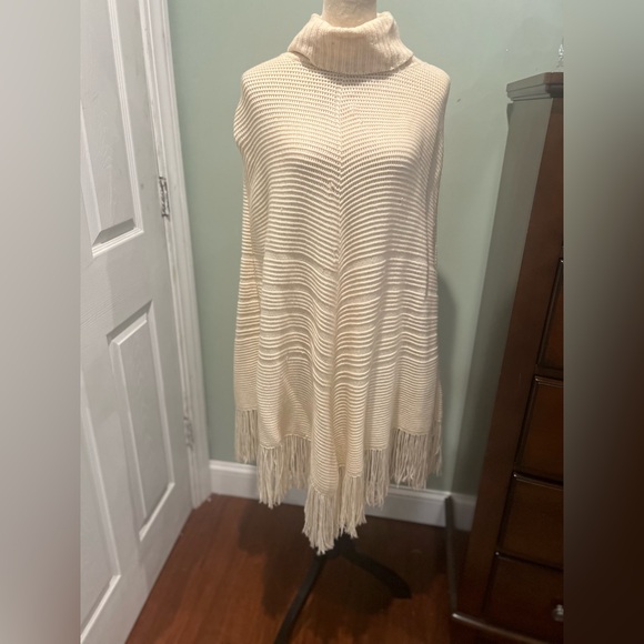 Banana Republic | Sweaters | Banana Republic Ivory Knit Poncho With ...